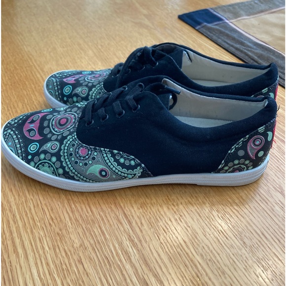 Bucket Feet | Shoes | Bucket Feet Sneakers | Poshmark